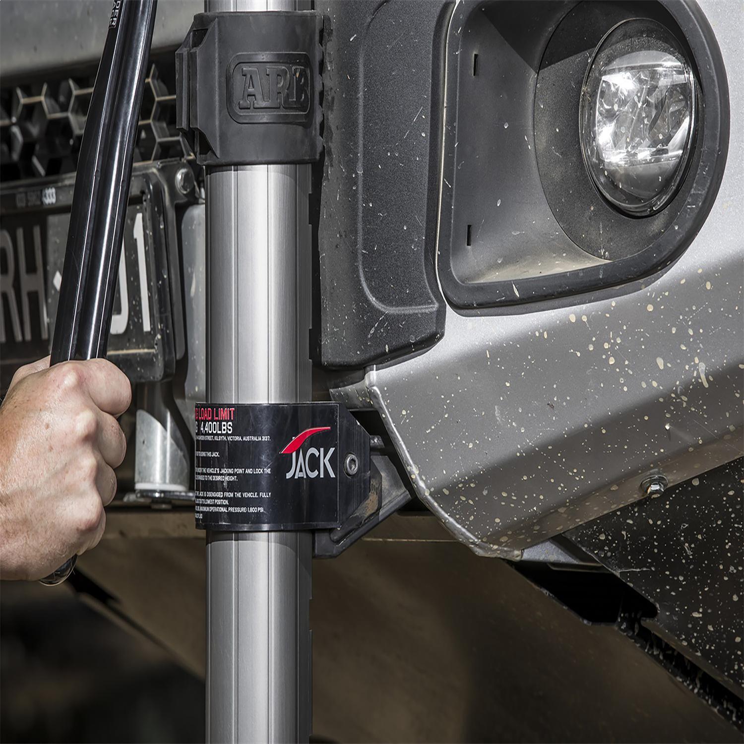 ARB 4,409lbs Capacity Silver/ Black Aluminum Hydraulic Bumper Jack