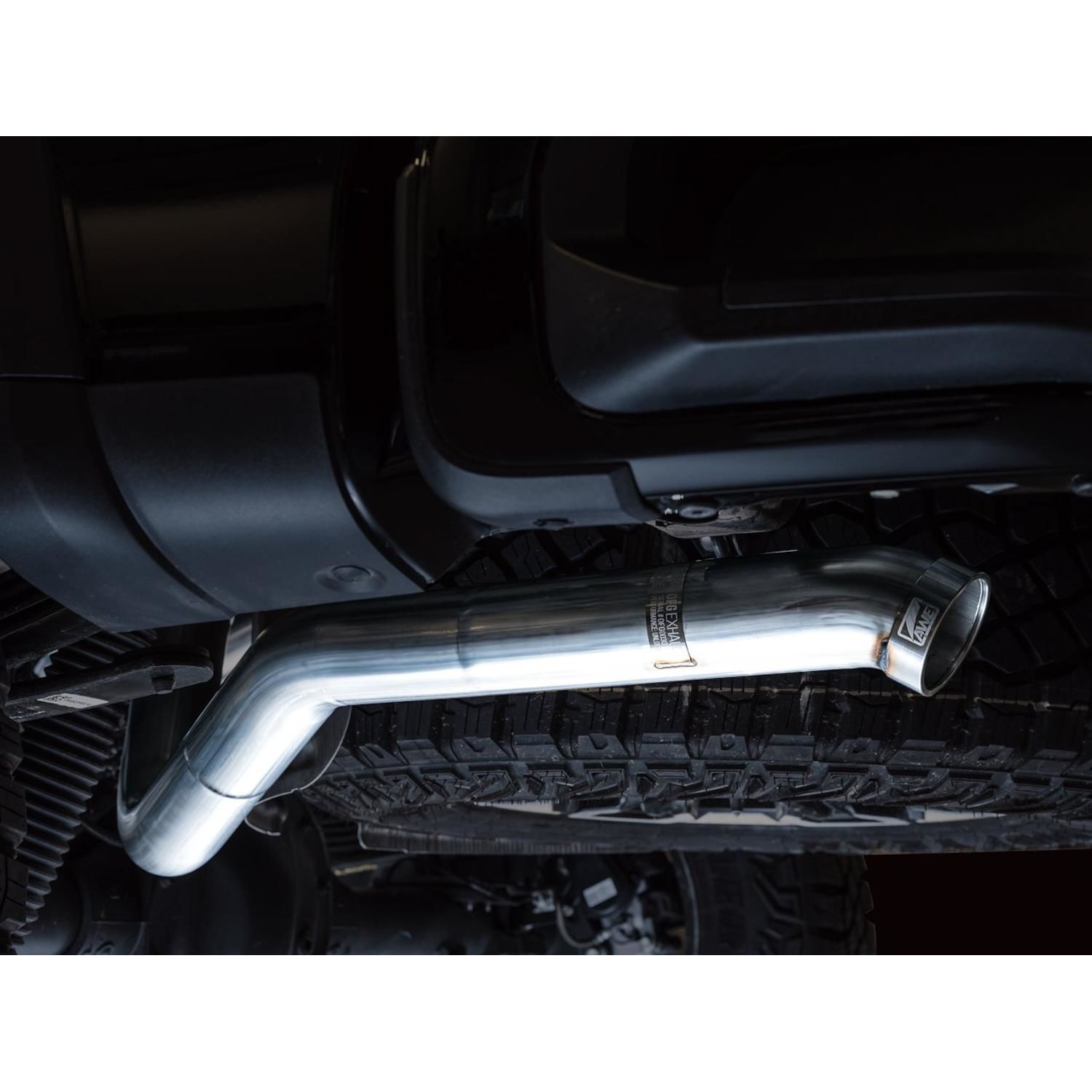 AWE Tuning Exhaust System Kit 3015-31972