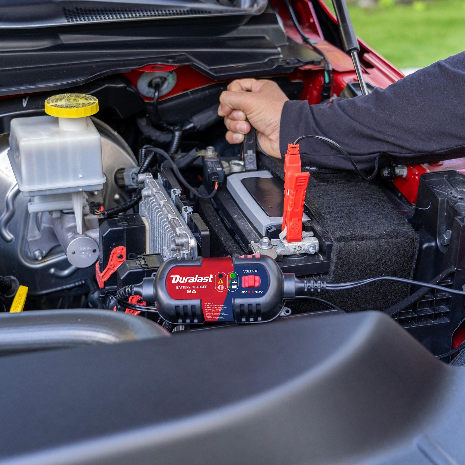 Duralast 2 Amps 6 to 12 Volt Battery Maintainer and Charger BM2DL