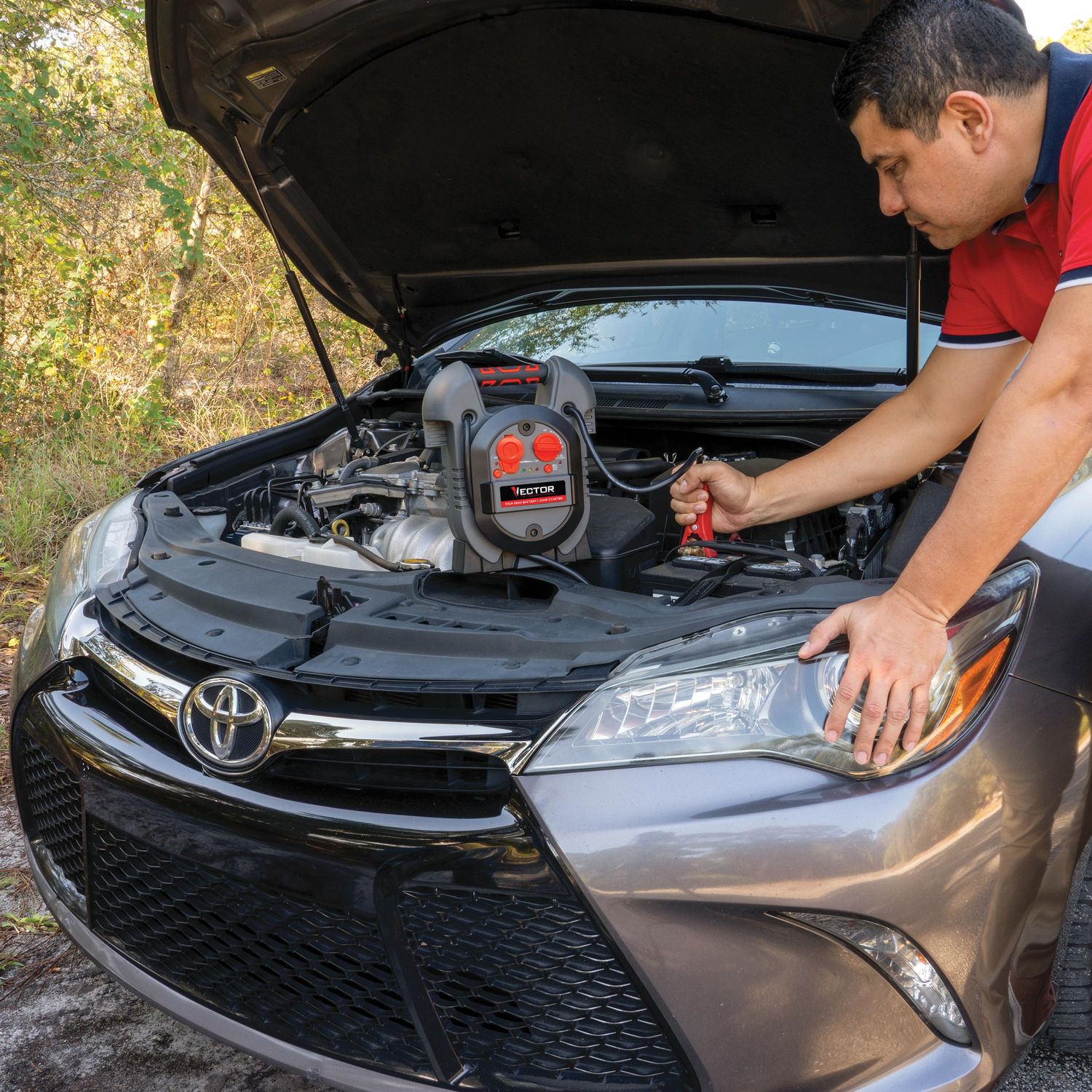 Vector Manufacturing 700 Amps Vehicle Jump Starter