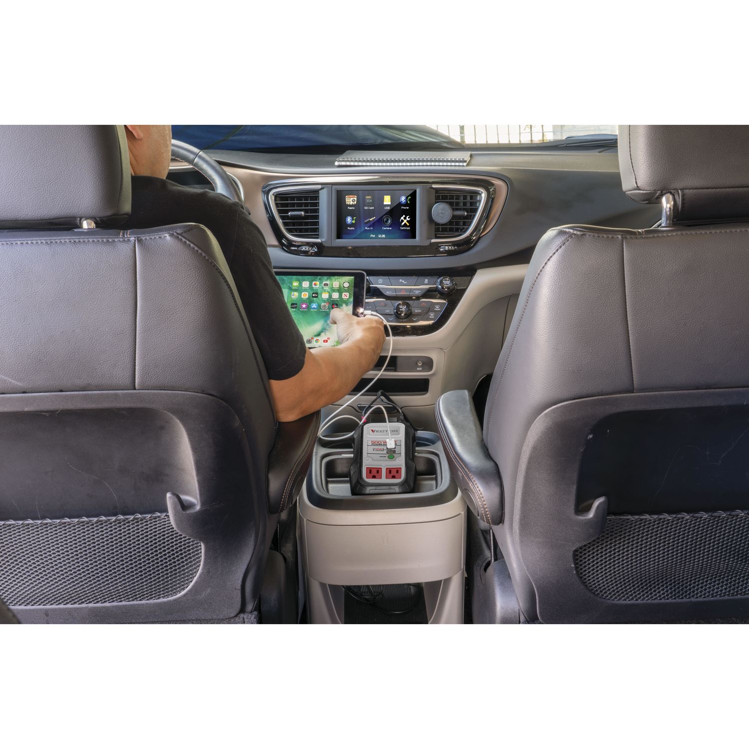 Vector 500 Watts Power Inverter with Pivoting AC Outlets and Dual 3.1 ...