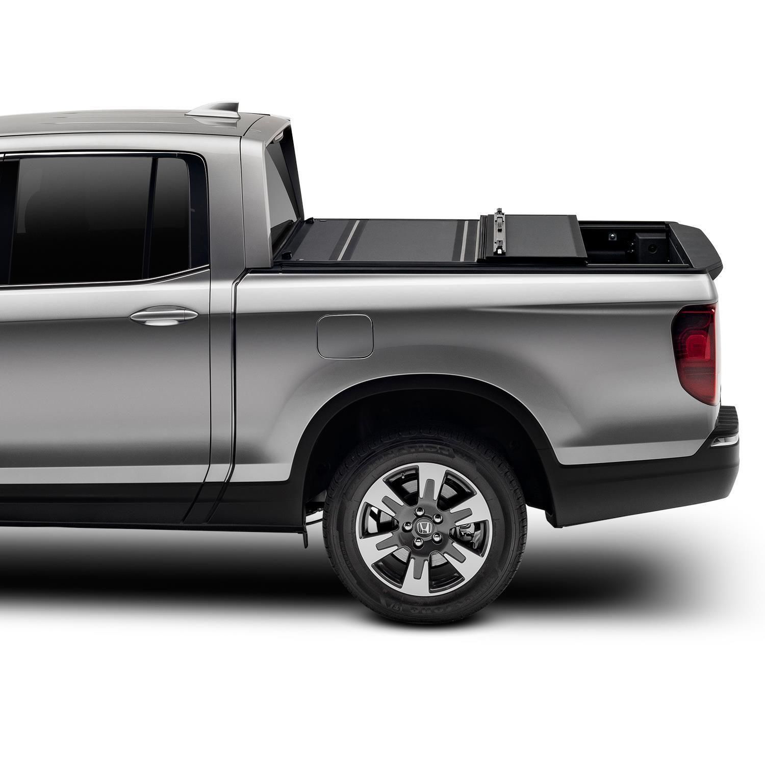 BAK Hard Tri-Fold Tonneau Cover 448602