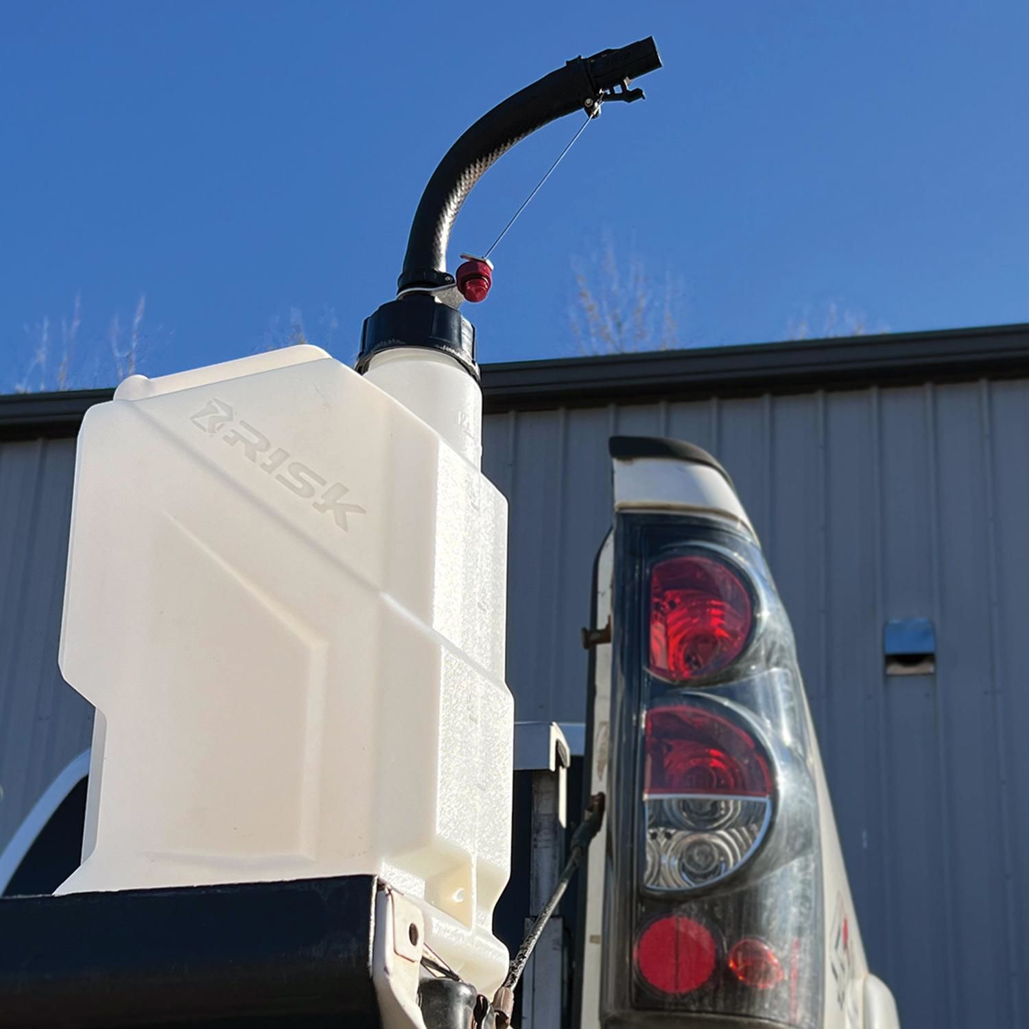 Striker EZ5 5 Gallon Utility Jug with Black Edition Hose Bender and ...