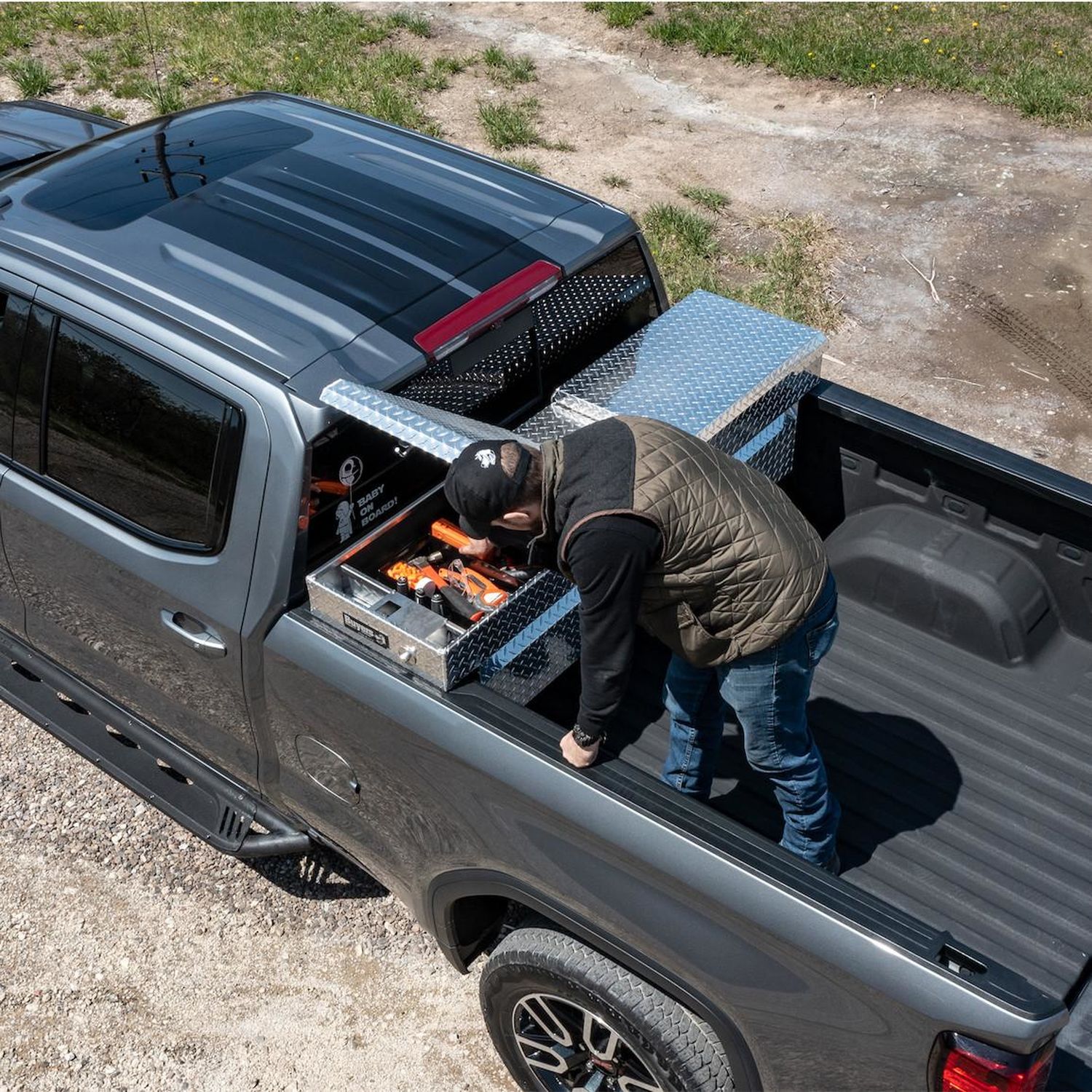 Buyers Products 23in x 20in x 71in Diamond Tread Aluminum Gull Wing ...