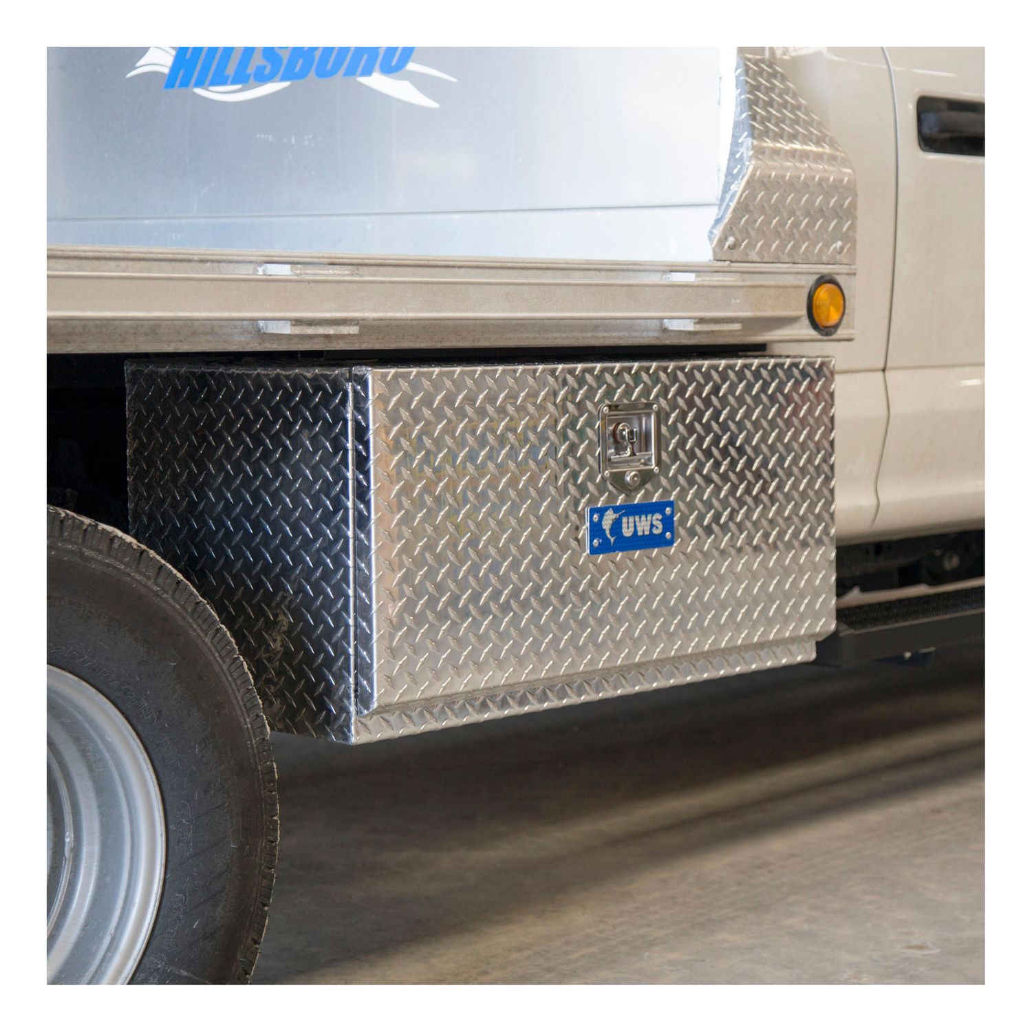 UWS 36in Bright Aluminum Single-Door Underbody Tool Box