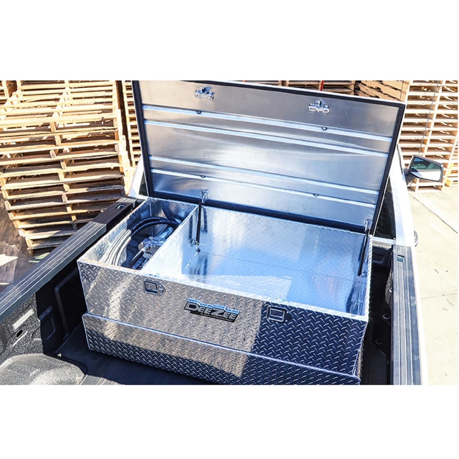 Dee Zee 25.5in x 30in 75 Gallon Brite-Tread Aluminum, Combo Liquid ...