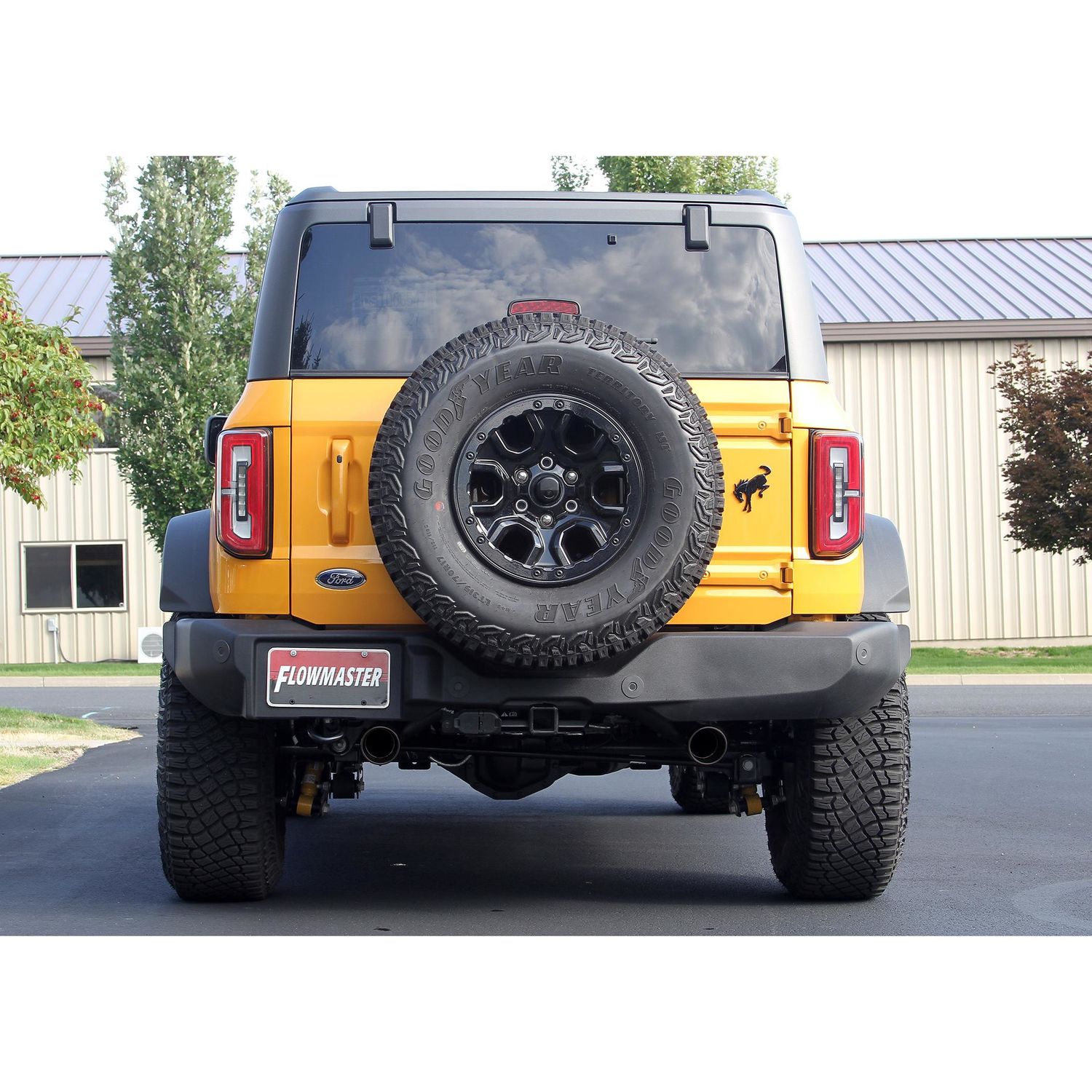 Flowmaster Exhaust System Kit 818120