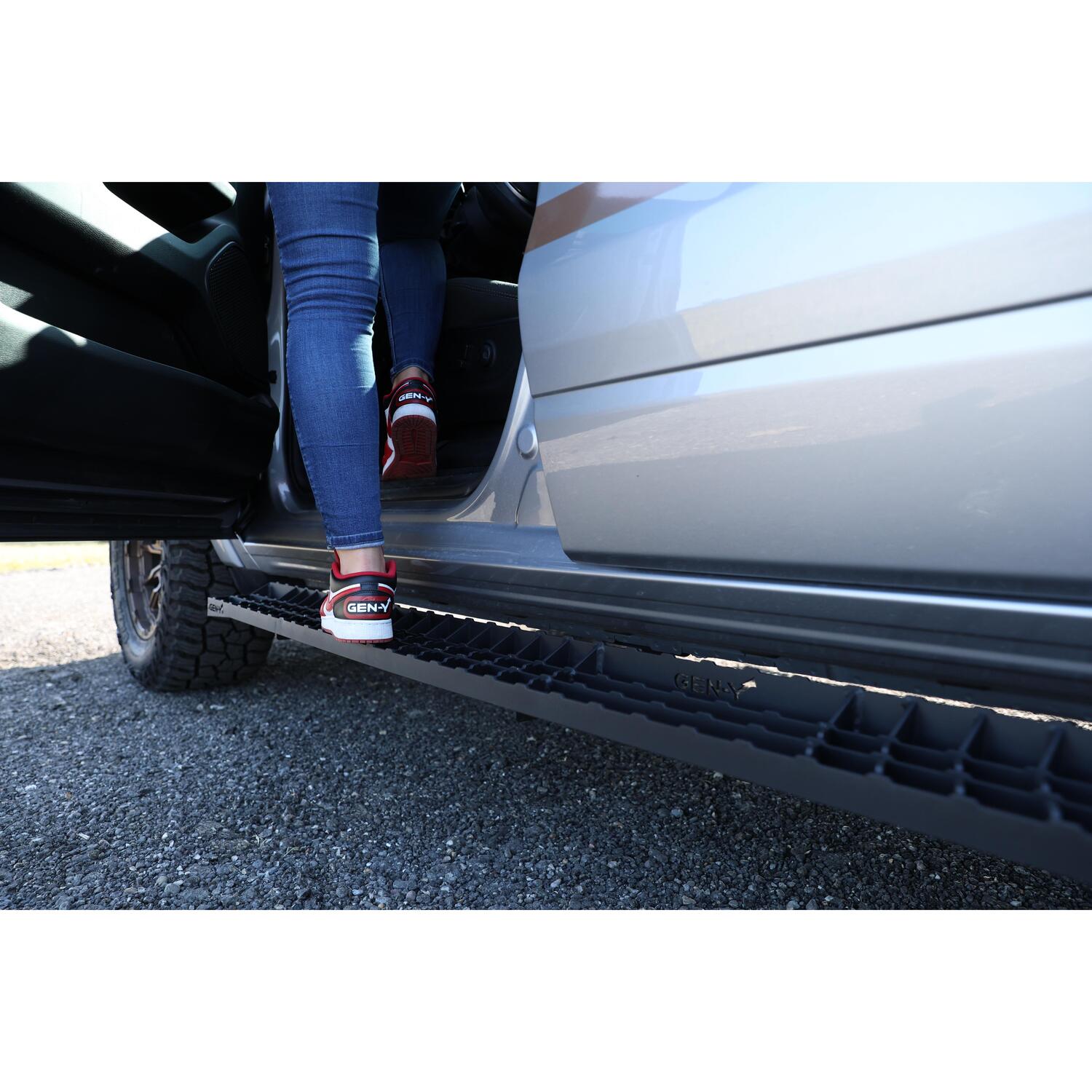 GEN-Y Hitch Running Board GH-25001