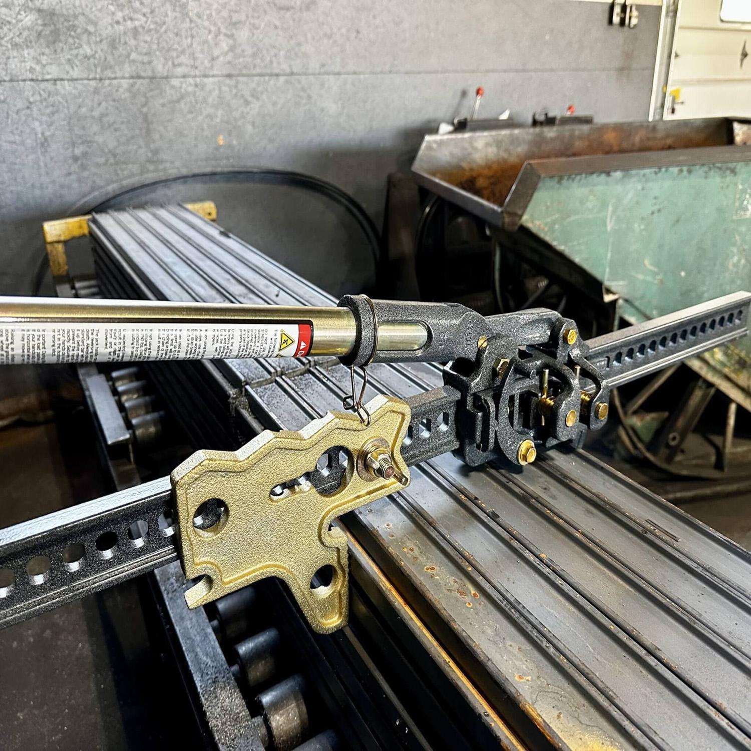 Hi-lift Jack 3/8in Chain Slot 7/8in Shackle Hole Cut-Out Wedge Winch ...