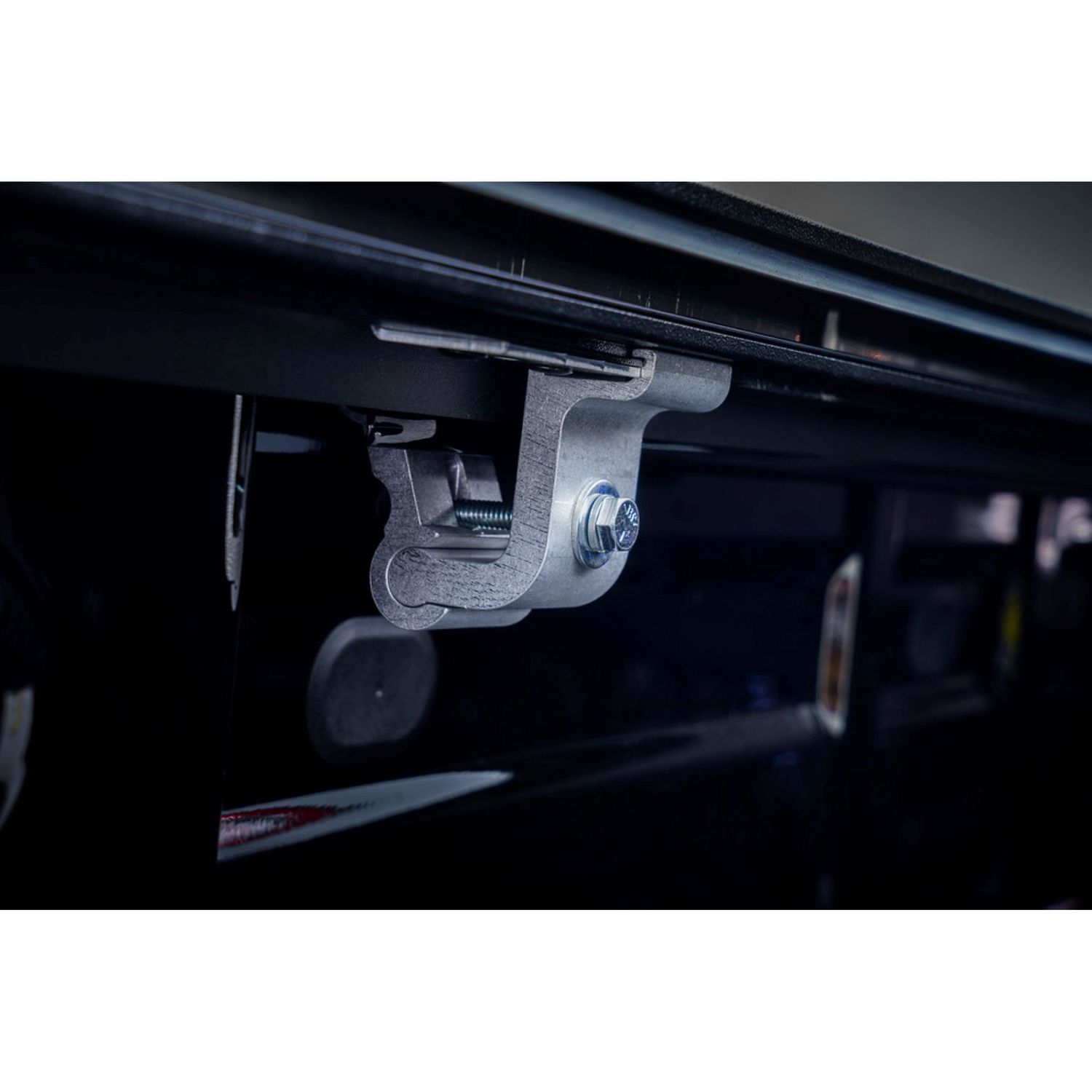 Pace Edwards Roll-Up Tonneau Cover JRD0606