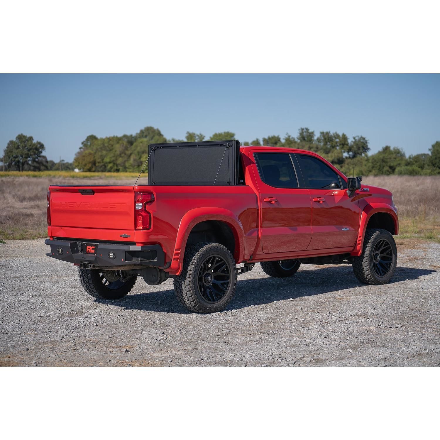 Rough Country Hard Tri-Fold Flip Up Bed Cover 5ft 10in Bed Chevy/GMC ...