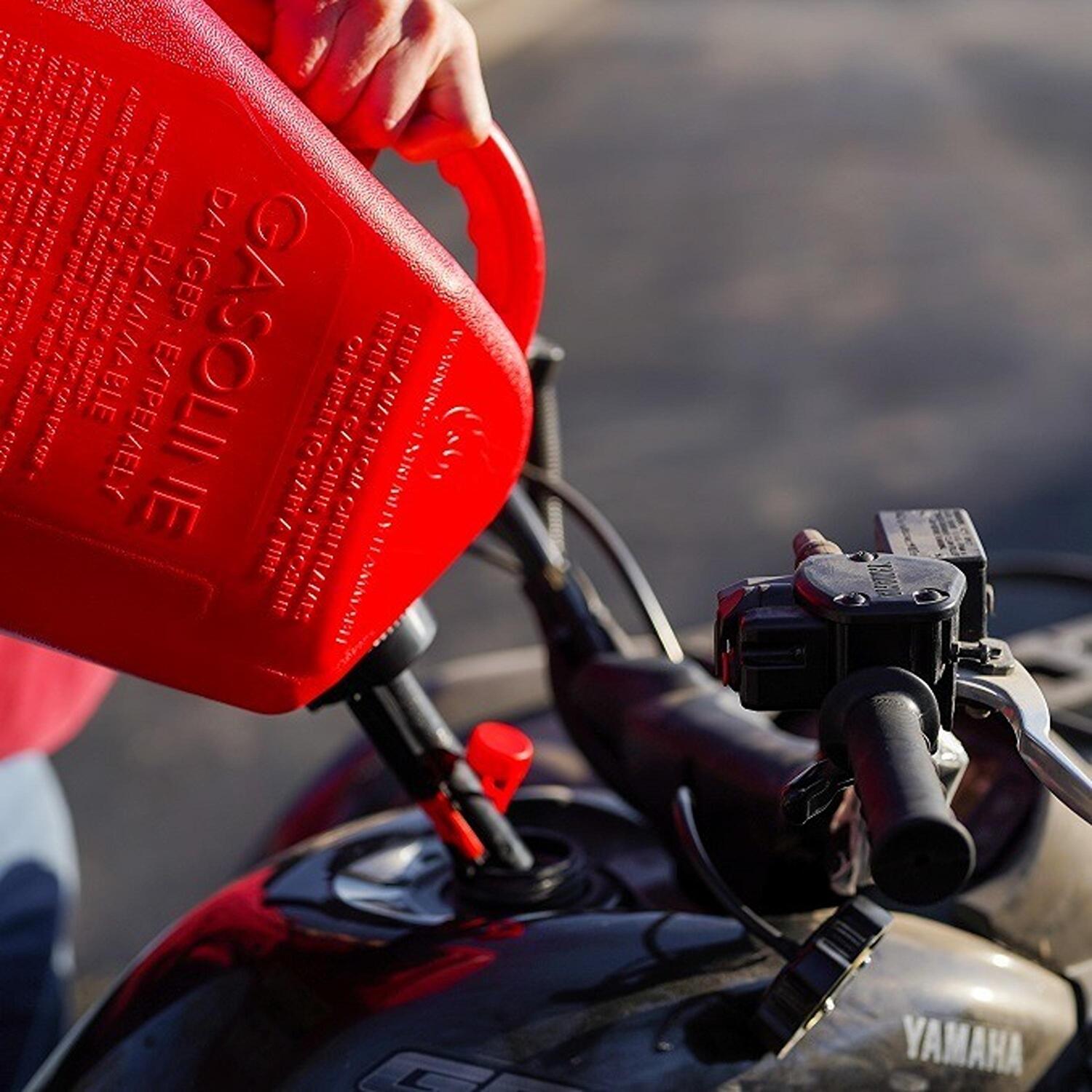 Midwest Can Racing Gasoline Can with Fast Flow Spout 5 Gallon