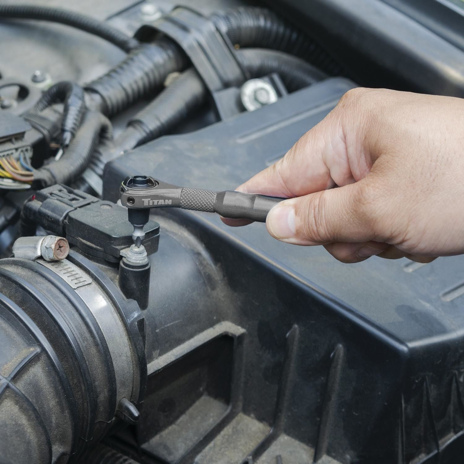 Titan Products 1/4in Swivel Head Bit Driver