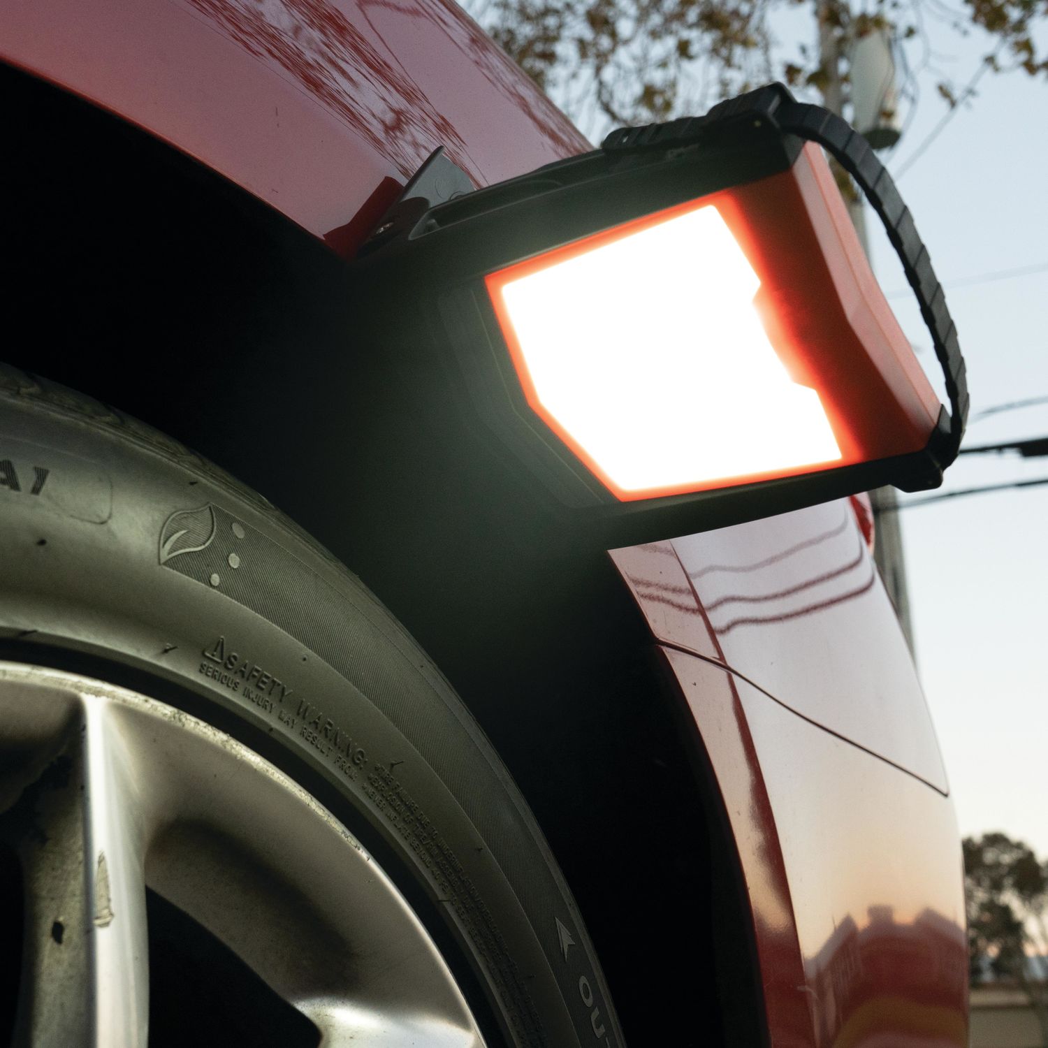 Wagan XL Wayfinder 1000 Lumen LED Work Light