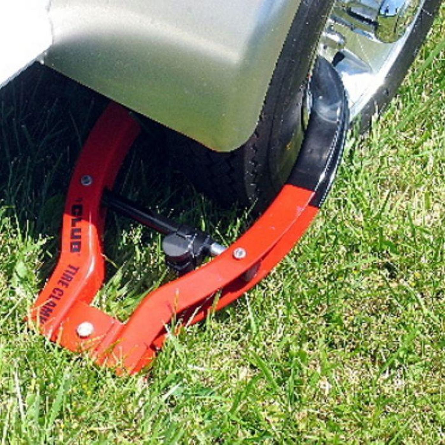The Club Tire Claw X-Large Security Lock
