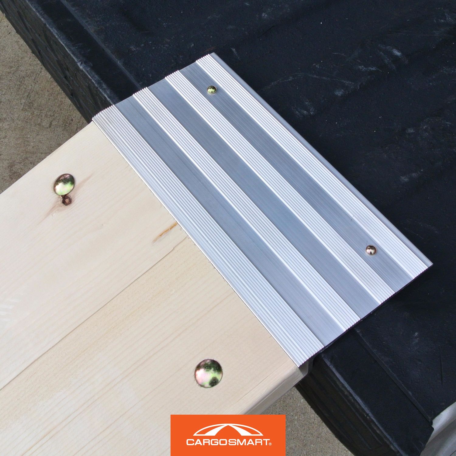 CargoSmart 12in Plate Aluminum Ramp