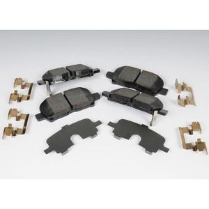GM Genuine Parts Ceramic Disc Brake Pad Set 171-679