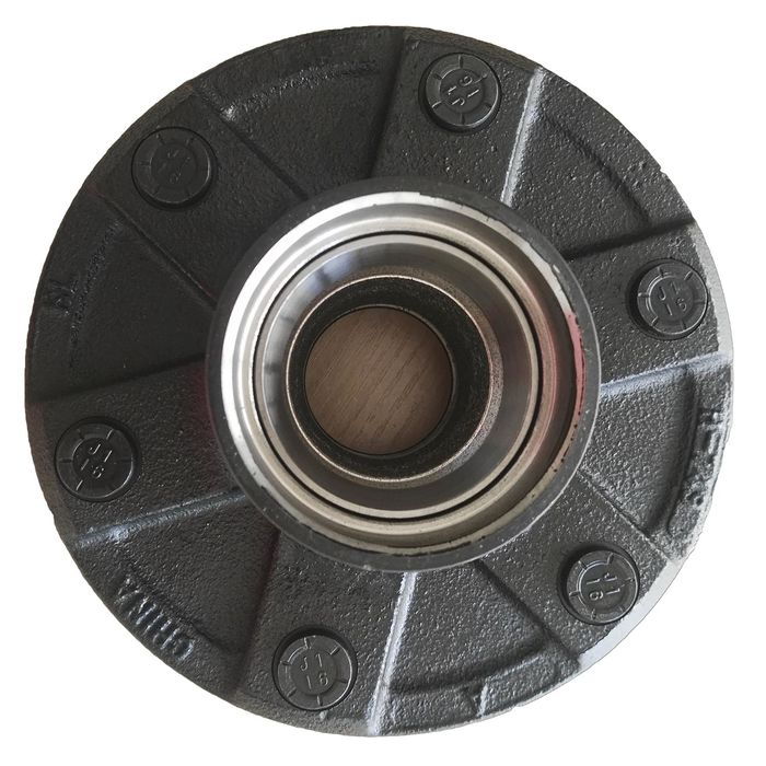 Husky Towing 6in x 5 1/2in Bolt Pattern Black Push-In Stud 3,500lbs ...