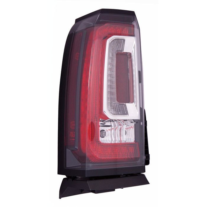 Supreme Collision Parts Group Tail Light Assembly GM2800268C